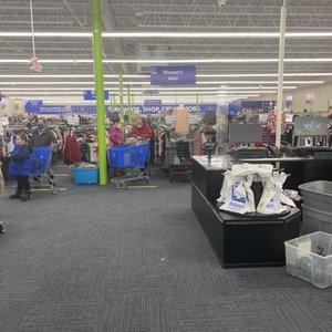 GOODWILL NYNJ STORE & DONATION CENTER - Updated January 2025 - 42 ...