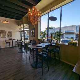 ZEST BAR AND GRILL - Updated July 2025 - 55 Photos & 27 Reviews - 315 E ...
