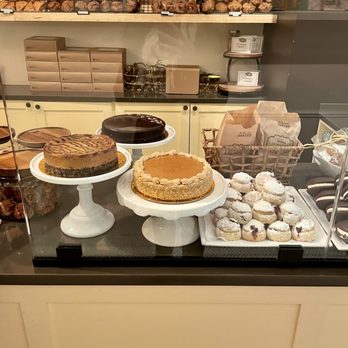 BY THE WAY BAKERY - Updated May 2024 - 163 Photos & 270 Reviews - 2440 ...