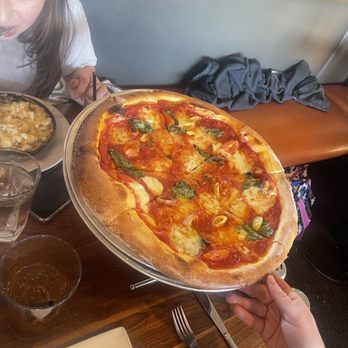 WHITECAPS PIZZA - Updated May 2024 - 418 Photos & 736 Reviews - 8290 N ...