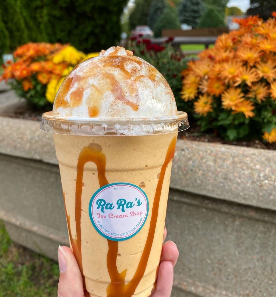 RA RA’S ICE CREAM SHOP - 580 Hartford Pike, Dayville, Connecticut - Ice Cream & Frozen Yogurt ...