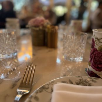 LITTLE HEN - Updated June 2025 - 2821 Photos & 1119 Reviews - 3451 NE ...