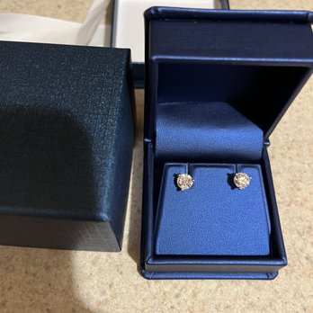 BIG APPLE JEWELS - Updated January 2026 - 55 Photos & 30 Reviews - 37 W ...