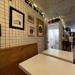 MIDDLE CHILD - Updated January 2026 - 930 Photos & 696 Reviews - 248 S ...