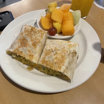 GOLDEN BRUNCH - Updated June 2024 - 377 Photos & 355 Reviews - 31 E ...