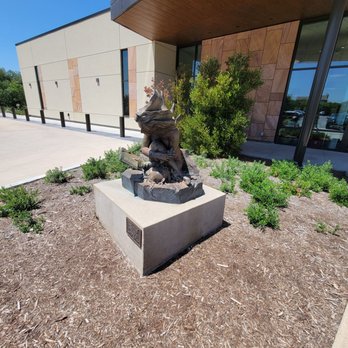 YORBA LINDA PUBLIC LIBRARY - Updated November 2025 - 141 Photos & 50 ...