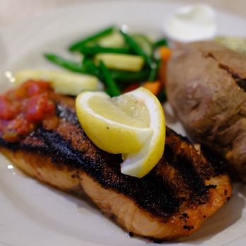 RED PARKA STEAKHOUSE & PUB - Updated January 2026 - 104 Photos & 291 ...