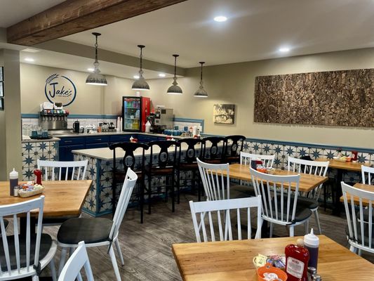 JAKE’S ON MAIN - Updated December 2025 - 90 Photos & 118 Reviews - 188 ...