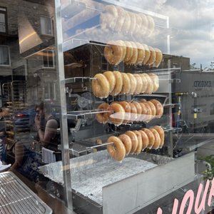 BERNIE BEIGNE - 69 Photos & 27 Reviews - 23 Rue Bernard O, Montréal ...