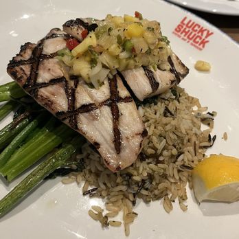 LUCKY SHUCK - Updated January 2025 - 841 Photos & 629 Reviews - 1116 ...