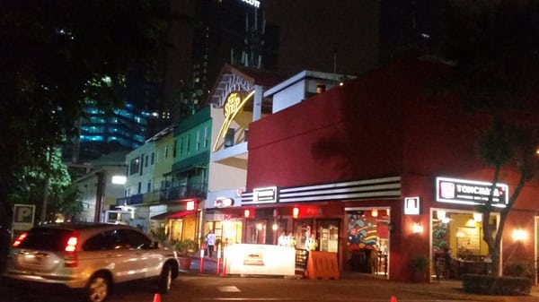 THE FORT STRIP - Updated May 2025 - 28th Street, Taguig, Metro Manila ...