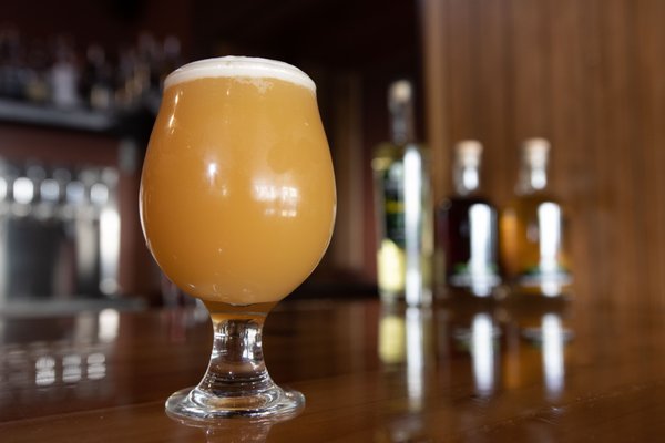 LAKE BOTTOM BREWERY AND DISTILLERY - VISALIA - Updated January 2026 ...