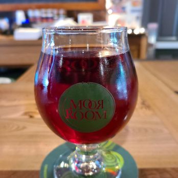 MOOR ROOM - Updated September 2024 - 50 Photos & 18 Reviews - 1535 ...