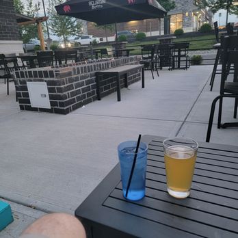 BEERHEAD BAR & EATERY - Updated September 2025 - 55 Photos & 51 Reviews ...