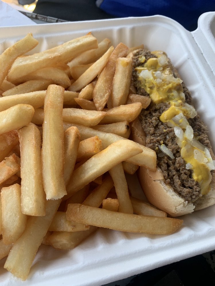 FIREHOUSE HOT DOGS - Updated July 2024 - 35 Reviews - 39 Putnam Pike ...