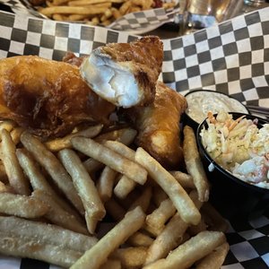 PORTWAY TAVERN - 77 Photos & 139 Reviews - 422 W Marine Dr, Astoria ...