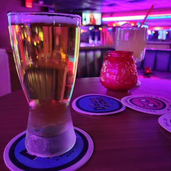 THE DOWN N OUT - Updated January 2026 - 95 Photos & 34 Reviews - 150 W Rosedale St, Fort Worth ...