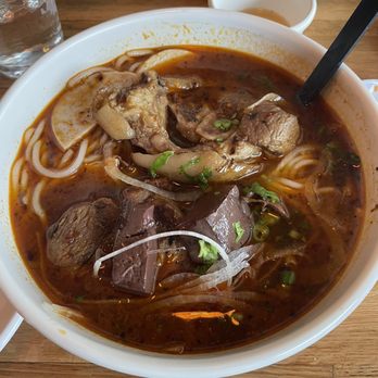 PHO 60 - Updated April 2024 - 122 Photos & 45 Reviews - 2602 Hylan Blvd ...