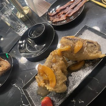 DOVES - Updated November 2024 - 51 Photos & 28 Reviews - 3101 Main St ...