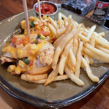 TWIGS TAVERN AND GRILLE - Updated August 2025 - 206 Photos & 248 ...