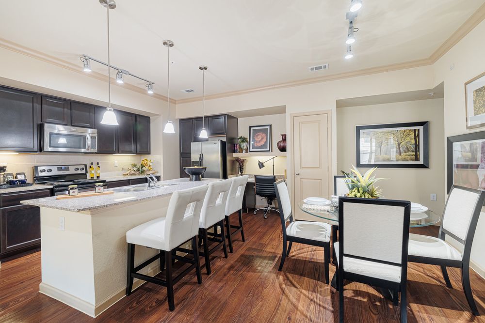 DOLCE LIVING AT ROSENBERG - Updated September 2025 - 64 Photos & 13 ...