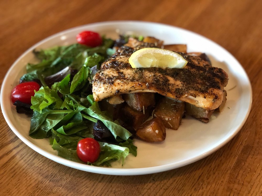 CLEATS - 47 Photos & 44 Reviews - Burgers - 602 South St, Chardon, OH ...