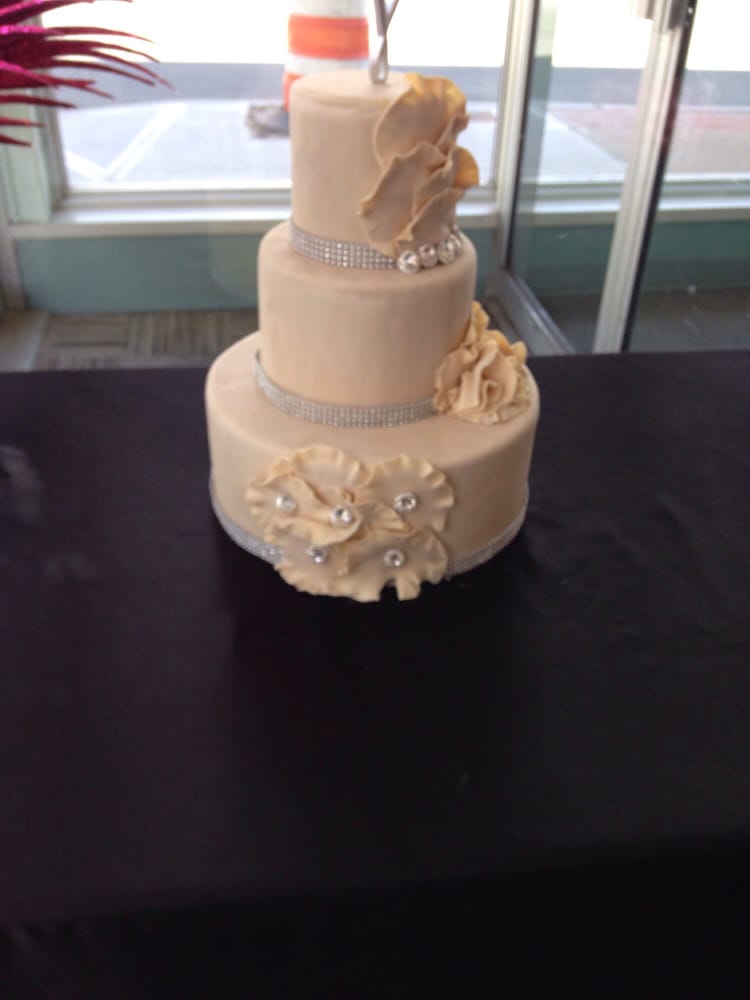 LISA’S SWEET TOOTH - Updated September 2025 - 245 Main St, Brockton ...