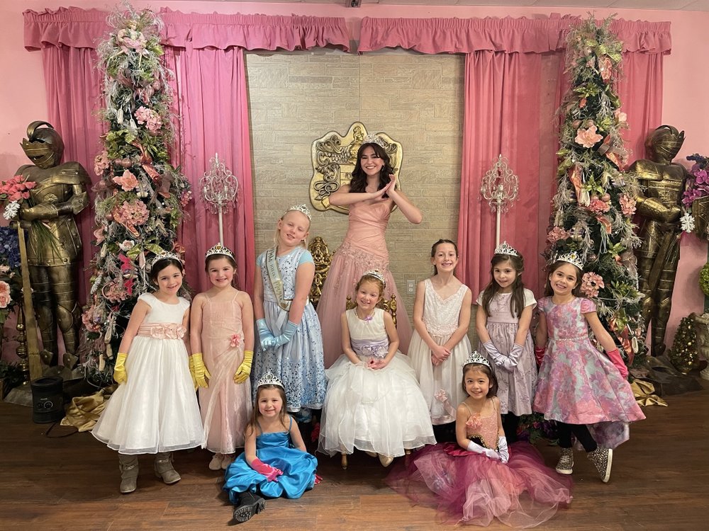 TEA PARTY CASTLE - Updated May 2024 - 29 Photos - 52261 Van Dyke Ave ...