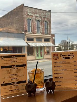 THE CRUSTY PIG - Updated October 2025 - 33 Photos & 17 Reviews - 202 E ...