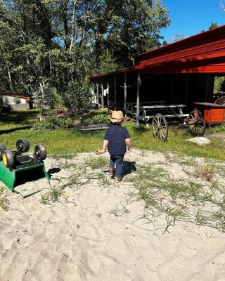 SUGAR ROOTS FARM - Updated December 2025 - 76 Photos & 13 Reviews ...