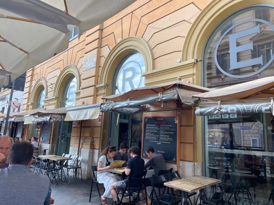 BERE - Updated December 2025 - 81 Photos & 28 Reviews - Piazza del ...