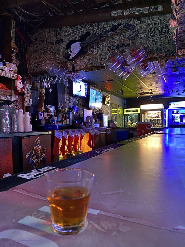 ET’S CLASSY LOUNGE - Updated July 2025 - 42 Photos & 130 Reviews ...