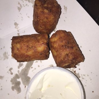 THE TWISTED PROP BAR & GRILLE - Updated October 2024 - 86 Photos & 68 ...