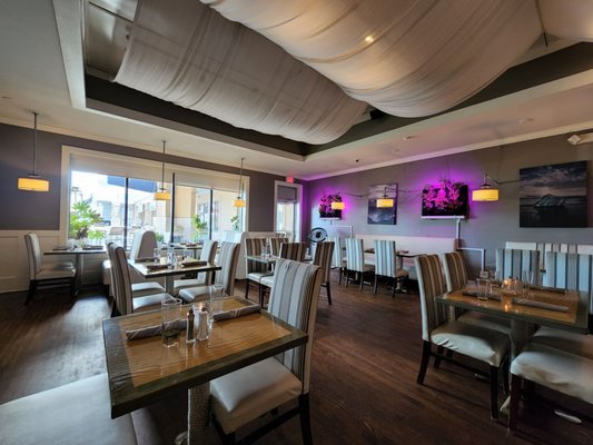THE REFUGE - Updated February 2025 - 411 Photos & 395 Reviews - 1517 ...