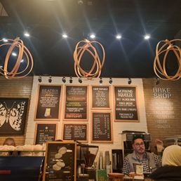 BEATRIX - STREETERVILLE - Updated July 2025 - 1712 Photos & 1423 ...