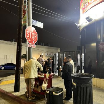 TREEHOUSE ROOFTOP - Updated May 2024 - 121 Photos & 340 Reviews - 686 N ...