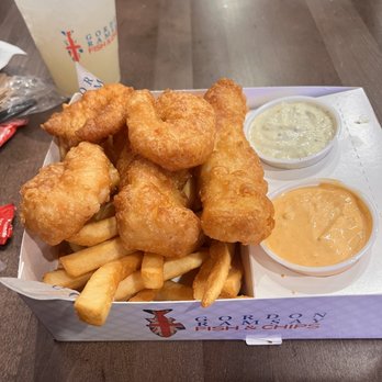 GORDON RAMSAY FISH & CHIPS - 390 Photos & 219 Reviews - 1500 Broadway ...