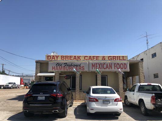 DAYBREAK CAFE & GRILL - Updated July 2024 - 75 Photos & 111 Reviews ...