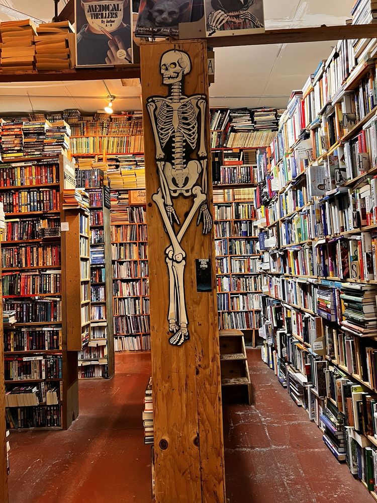 CAL’S BOOKS - Updated December 2025 - 39 Photos & 69 Reviews - 5242 ...