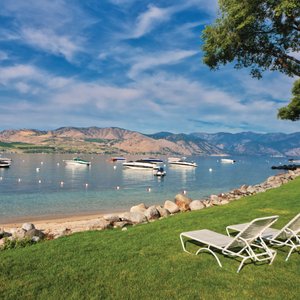 PETERSON’S WATERFRONT RESORT - Updated March 2025 - 103 Park St, Chelan ...