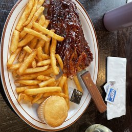 IRON GRILL BARBECUE AND BREW - Updated July 2025 - 124 Photos & 257 ...