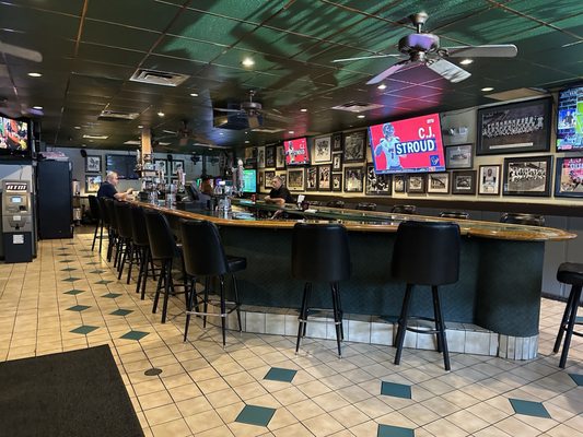 BLINKY’S NOBLE GRILL & BAR - Updated August 2025 - 36 Photos & 47 ...