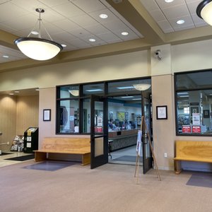 GILROY LIBRARY - Updated August 2025 - 10 Photos & 38 Reviews - 350 W ...