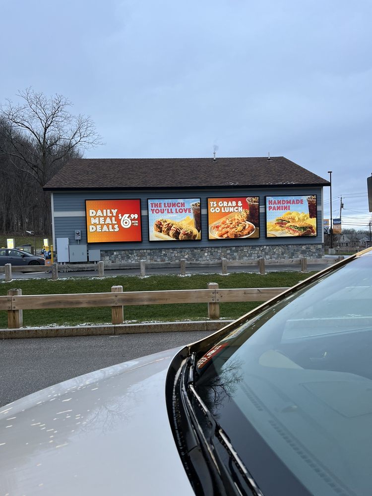 MAPLE LEAF MARKET - Updated October 2025 - 14 Photos - 1244 ...