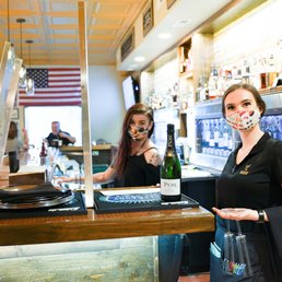 ELLIOTT’S ON LINDEN - Updated October 2025 - 186 Photos & 257 Reviews ...