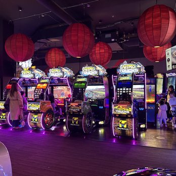 LUCKY STRIKE BELLEVUE - Updated July 2025 - 274 Photos & 599 Reviews ...