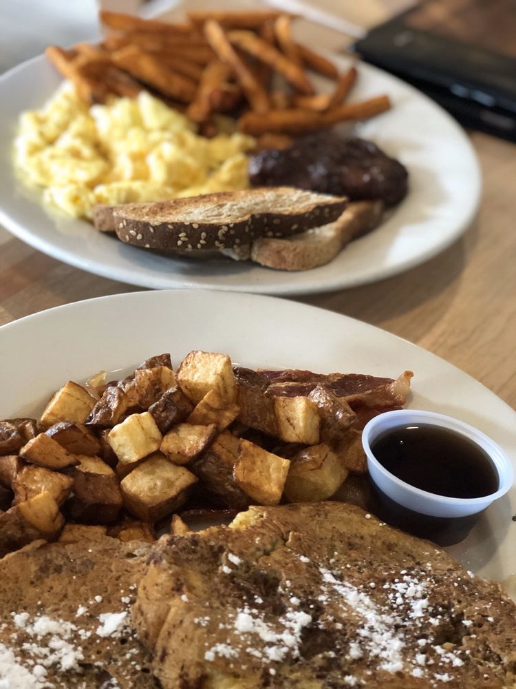 WATERMAN’S TAVERN - 36 Photos & 73 Reviews - 145 Mayo Rd, Edgewater ...