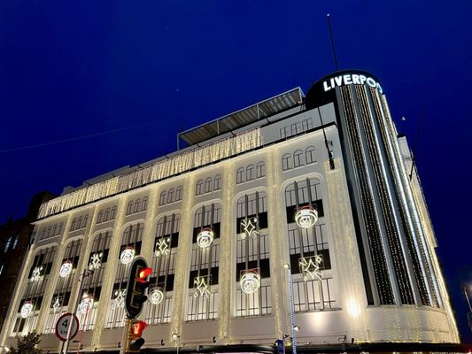 LIVERPOOL - Updated October 2025 - 22 Photos - Calle de Venustiano ...