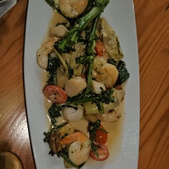 WILDFIN AMERICAN GRILL - Updated May 2024 - 862 Photos & 750 Reviews ...