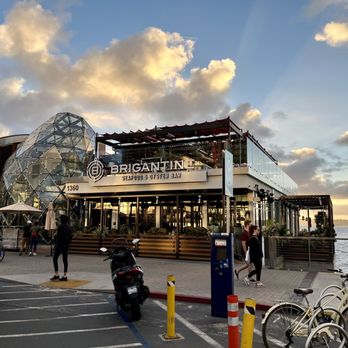 BRIGANTINE - PORTSIDE PIER - 3140 Photos & 1578 Reviews - 1360 N Harbor ...